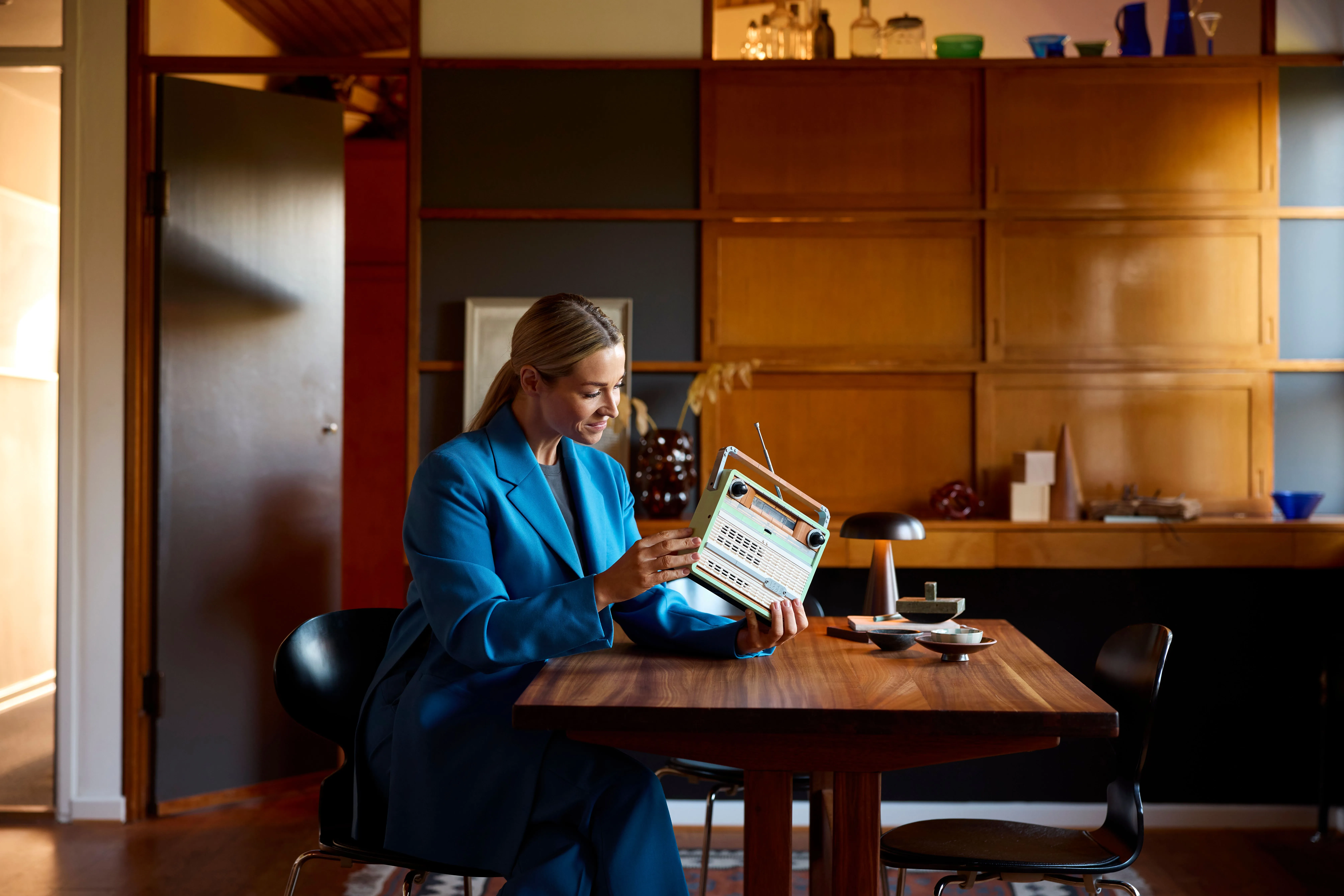 LEGO certified store (BricksThailand). LEGO Icons 10334 Retro Radio